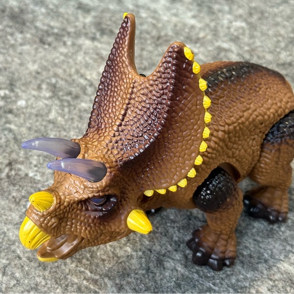 Steam Life | Toys | Triceratops Action Figure Steam Life Electronic ...